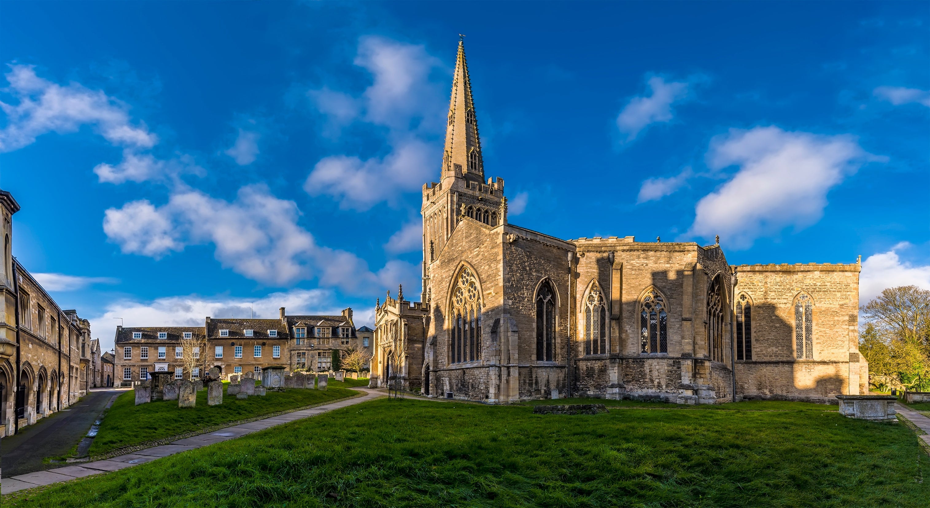 Retirement Homes for sale in Northamptonshire | Oundle | McCarthy & Stone