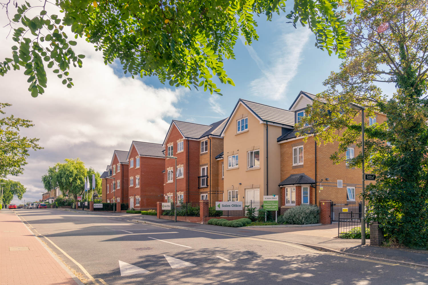 Retirement Homes for rental in Surrey | Edward Place | McCarthy Stone