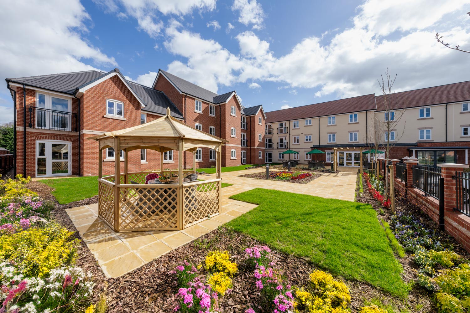 Retirement Homes for sale/rental/shared ownership in Warwickshire | Knox Court | McCarthy Stone