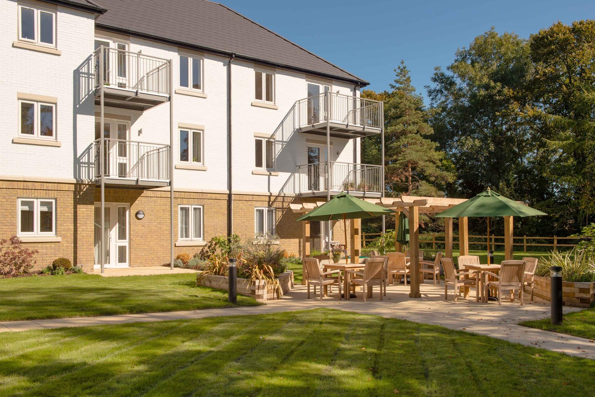 Applegate House | Over 60s Retirement Home, Wiltshire | McCarthy Stone