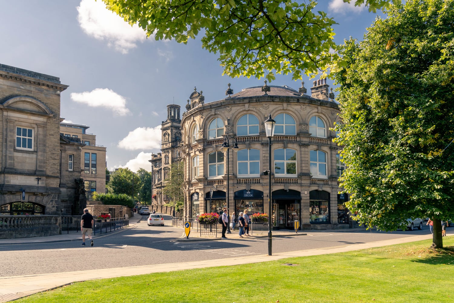 Retirement homes in Harrogate | McCarthy & Stone